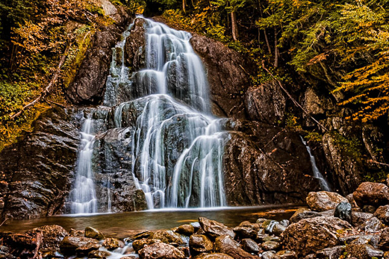 Experience Fall in Stowe, Vermont: 2 Day Itinerary+ Things to do ...
